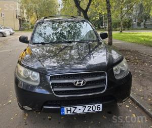 Grey Hyundai Santa Fe 2006 in Riga, with an engine capacity of 2.20 L and mileage of 299 thousand km for 1500 €, photo  on AUTOMOTO.COM.LV