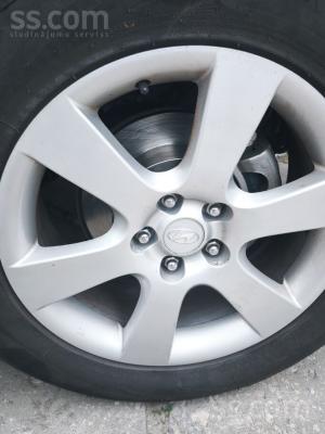 Grey Hyundai Santa Fe 2006 in Riga, with an engine capacity of 2.20 L and mileage of 280 thousand km for 3500 €, photo 4 on AUTOMOTO.COM.LV