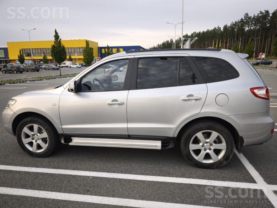 Grey Hyundai Santa Fe 2006 in Riga, with an engine capacity of 2.20 L and mileage of 280 thousand km for 3500 €, photo 10 on AUTOMOTO.COM.LV