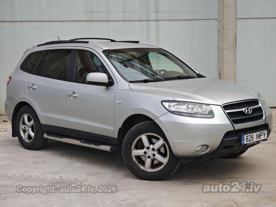 Grey Hyundai Santa Fe 2006 in Tallinn, with an engine capacity of 2.20 L and mileage of 228 thousand km for 3500 €, photo 5 on AUTOMOTO.COM.LV