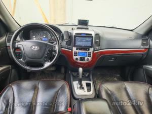 Grey Hyundai Santa Fe 2006 in Tallinn, with an engine capacity of 2.20 L and mileage of 228 thousand km for 3500 €, photo 9 on AUTOMOTO.COM.LV