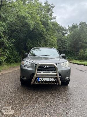 Grey Hyundai Santa Fe 2006 in Vilnius, with an engine capacity of 2.20 L and mileage of 280 thousand km for 2100 €, photo 3 on AUTOMOTO.COM.LV