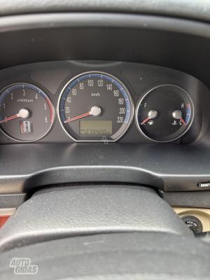 Grey Hyundai Santa Fe 2006 in Vilnius, with an engine capacity of 2.20 L and mileage of 280 thousand km for 2100 €, photo 11 on AUTOMOTO.COM.LV