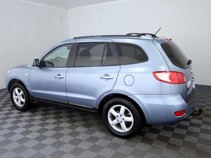Grey Hyundai Santa Fe 2006 in Tallinn, with an engine capacity of 2.20 L and mileage of 359 thousand km for 1899 €, photo 5 on AUTOMOTO.COM.LV