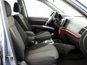 Grey Hyundai Santa Fe 2006 in Tallinn, with an engine capacity of 2.20 L and mileage of 359 thousand km for 1899 €, photo 7 on AUTOMOTO.COM.LV