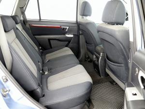 Grey Hyundai Santa Fe 2006 in Tallinn, with an engine capacity of 2.20 L and mileage of 359 thousand km for 1899 €, photo 8 on AUTOMOTO.COM.LV