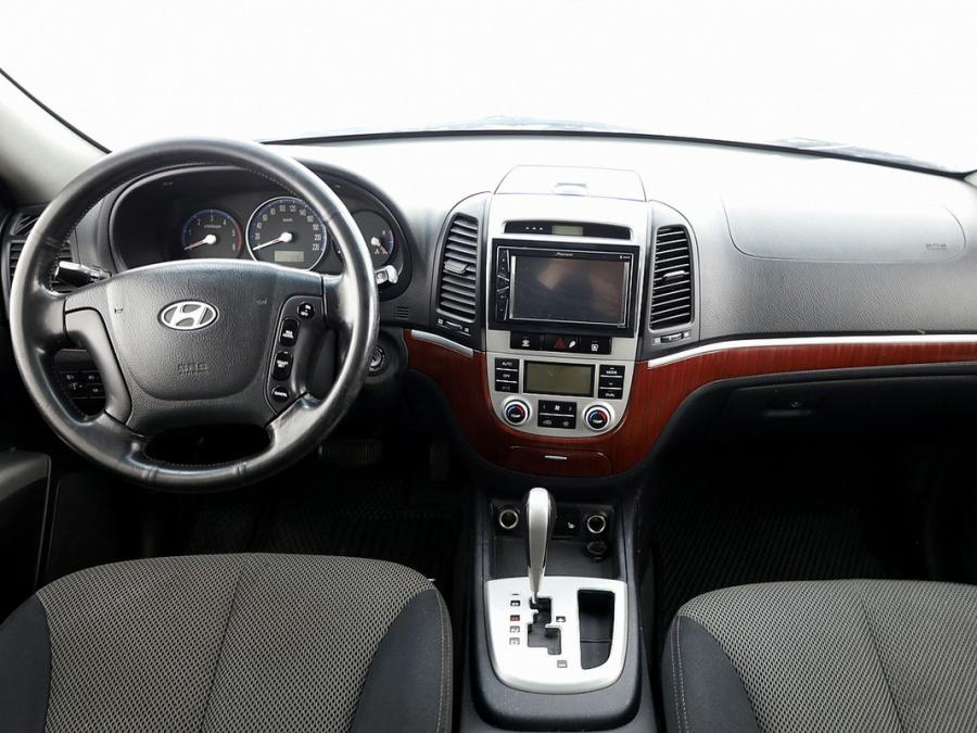Grey Hyundai Santa Fe 2006 in Tallinn, with an engine capacity of 2.20 L and mileage of 359 thousand km for 1899 €, photo 13 on AUTOMOTO.COM.LV
