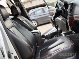 Pelēks Hyundai Santa Fe 2006 Rīga, ar dzinēja tilpumu 2.20 L un nobraukumu 289 tūkst. km par 2750 €, foto 15 vietnē AUTOMOTO.COM.LV