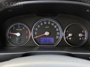 Pelēks Hyundai Santa Fe 2006 Rīga, ar dzinēja tilpumu 2.20 L un nobraukumu 289 tūkst. km par 2750 €, foto 21 vietnē AUTOMOTO.COM.LV
