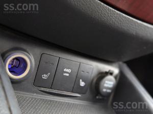 Pelēks Hyundai Santa Fe 2006 Rīga, ar dzinēja tilpumu 2.20 L un nobraukumu 289 tūkst. km par 2750 €, foto 23 vietnē AUTOMOTO.COM.LV