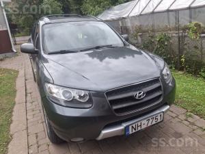 Pelēks Hyundai Santa Fe 2006 Balvi, ar dzinēja tilpumu 2.20 L un nobraukumu 360 tūkst. km par 2950 €, foto 3 vietnē AUTOMOTO.COM.LV