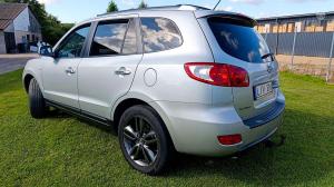 Grey Hyundai Santa Fe 2006 in Taurage, with an engine capacity of 2.20 L and mileage of 354 thousand km for 3000 €, photo 5 on AUTOMOTO.COM.LV