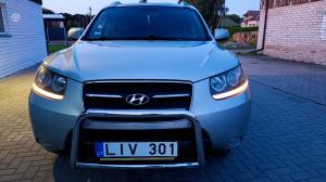 Grey Hyundai Santa Fe 2006 in Taurage, with an engine capacity of 2.20 L and mileage of 354 thousand km for 3000 €, photo 14 on AUTOMOTO.COM.LV