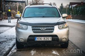 Grey Hyundai Santa Fe 2007 in Riga, with an engine capacity of 2.20 L and mileage of 0 thousand km for 2590 €, photo 2 on AUTOMOTO.COM.LV