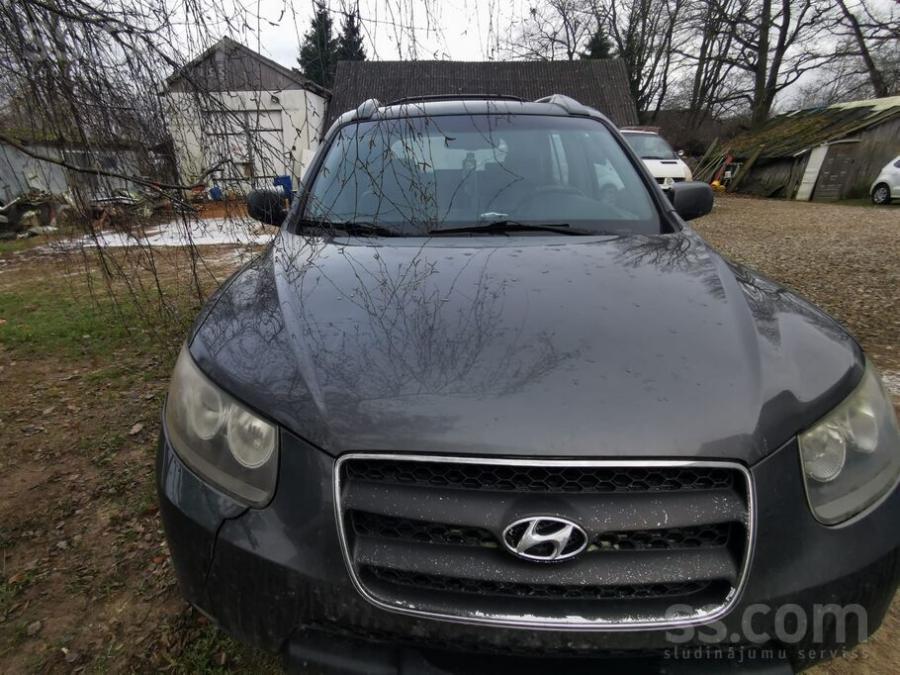 Pelēks Hyundai Santa Fe 2007 Bauska, ar dzinēja tilpumu 2.20 L un nobraukumu 271 tūkst. km par 1600 €, foto 3 vietnē AUTOMOTO.COM.LV