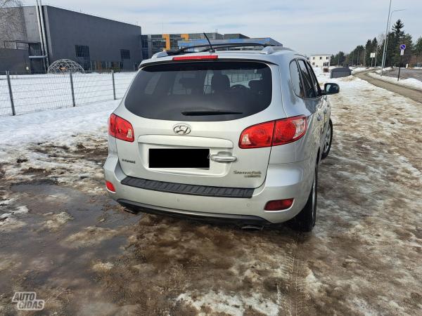 Grey Hyundai Santa Fe 2007 in Vilnius, with an engine capacity of 2.20 L and mileage of 282 thousand km for 3400 €, photo 5 on AUTOMOTO.COM.LV