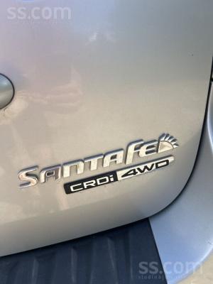 Pelēks Hyundai Santa Fe 2007 Daugavpils, ar dzinēja tilpumu 2.20 L un nobraukumu 323 tūkst. km par 3600 €, foto 7 vietnē AUTOMOTO.COM.LV