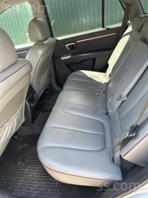 Pelēks Hyundai Santa Fe 2007 Daugavpils, ar dzinēja tilpumu 2.20 L un nobraukumu 323 tūkst. km par 3600 €, foto 15 vietnē AUTOMOTO.COM.LV