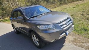 Pelēks Hyundai Santa Fe 2007 Rīga, ar dzinēja tilpumu 2.20 L un nobraukumu 295 tūkst. km par 3450 €, foto 3 vietnē AUTOMOTO.COM.LV