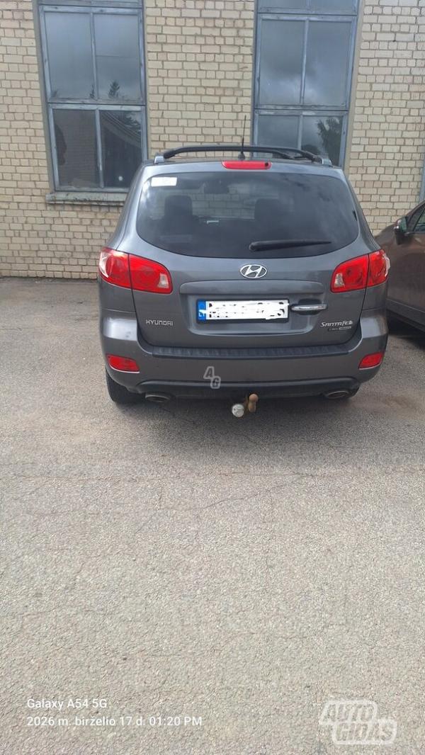 Grey Hyundai Santa Fe 2007 in Mazeikiai, with an engine capacity of 2.20 L and mileage of 226 thousand km for 2000 €, photo 6 on AUTOMOTO.COM.LV