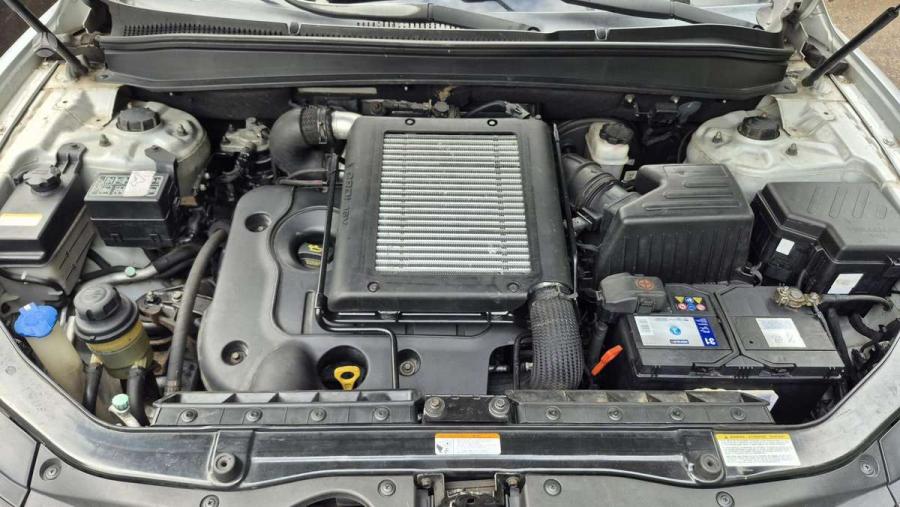 Grey Hyundai Santa Fe 2007 in Vilnius, with an engine capacity of 2.20 L and mileage of 205 thousand km for 3500 €, photo 19 on AUTOMOTO.COM.LV