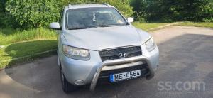 Grey Hyundai Santa Fe 2007 in Jekabpils, with an engine capacity of 2.20 L and mileage of 352 thousand km for 3000 €, photo 6 on AUTOMOTO.COM.LV