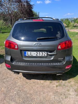 Pelēks Hyundai Santa Fe 2007 Rīga, ar dzinēja tilpumu 2.20 L un nobraukumu 321 tūkst. km par 3100 €, foto 5 vietnē AUTOMOTO.COM.LV