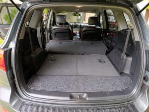 Grey Hyundai Santa Fe 2007 in Kaunas, with an engine capacity of 2.19 L and mileage of 272 thousand km for 5200 €, photo 9 on AUTOMOTO.COM.LV