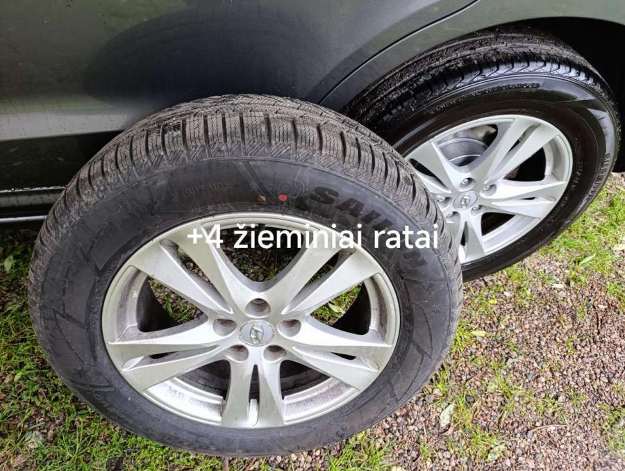 Grey Hyundai Santa Fe 2007 in Kaunas, with an engine capacity of 2.19 L and mileage of 272 thousand km for 5200 €, photo 15 on AUTOMOTO.COM.LV