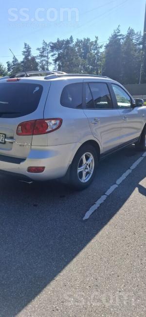 Pelēks Hyundai Santa Fe 2007 Tukums, ar dzinēja tilpumu 2.20 L un nobraukumu 293 tūkst. km par 3697 €, foto 4 vietnē AUTOMOTO.COM.LV
