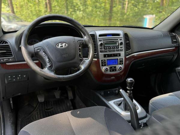 Pelēks Hyundai Santa Fe 2007 Viļņa, ar dzinēja tilpumu 2.19 L un nobraukumu 300 tūkst. km par 2650 €, foto 8 vietnē AUTOMOTO.COM.LV