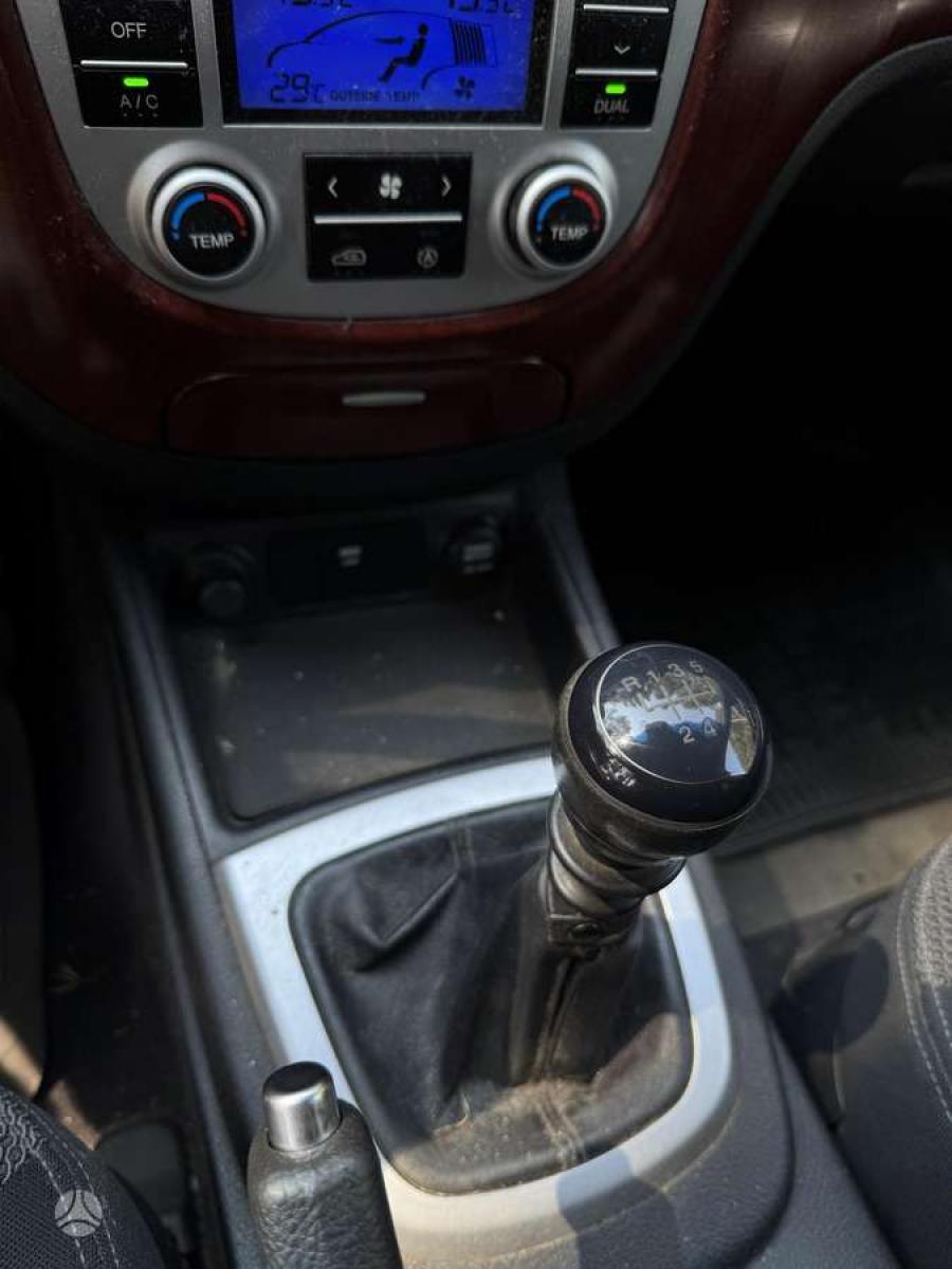 Pelēks Hyundai Santa Fe 2007 Viļņa, ar dzinēja tilpumu 2.19 L un nobraukumu 300 tūkst. km par 2650 €, foto 11 vietnē AUTOMOTO.COM.LV