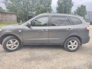 Grey Hyundai Santa Fe 2007 in Riga, with an engine capacity of 2.20 L and mileage of 346 thousand km for 3600 €, photo 4 on AUTOMOTO.COM.LV