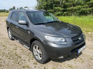 Pelēks Hyundai Santa Fe 2007 Tukums, ar dzinēja tilpumu 2.20 L un nobraukumu 292 tūkst. km par 3400 €, foto  vietnē AUTOMOTO.COM.LV