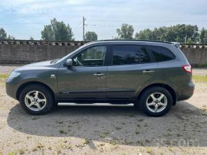 Pelēks Hyundai Santa Fe 2007 Tukums, ar dzinēja tilpumu 2.20 L un nobraukumu 292 tūkst. km par 3400 €, foto 5 vietnē AUTOMOTO.COM.LV