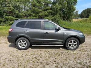 Pelēks Hyundai Santa Fe 2007 Tukums, ar dzinēja tilpumu 2.20 L un nobraukumu 292 tūkst. km par 3400 €, foto 6 vietnē AUTOMOTO.COM.LV