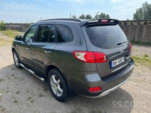 Pelēks Hyundai Santa Fe 2007 Tukums, ar dzinēja tilpumu 2.20 L un nobraukumu 292 tūkst. km par 3400 €, foto 8 vietnē AUTOMOTO.COM.LV
