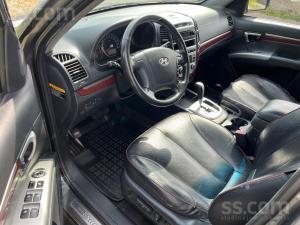 Pelēks Hyundai Santa Fe 2007 Tukums, ar dzinēja tilpumu 2.20 L un nobraukumu 292 tūkst. km par 3400 €, foto 15 vietnē AUTOMOTO.COM.LV
