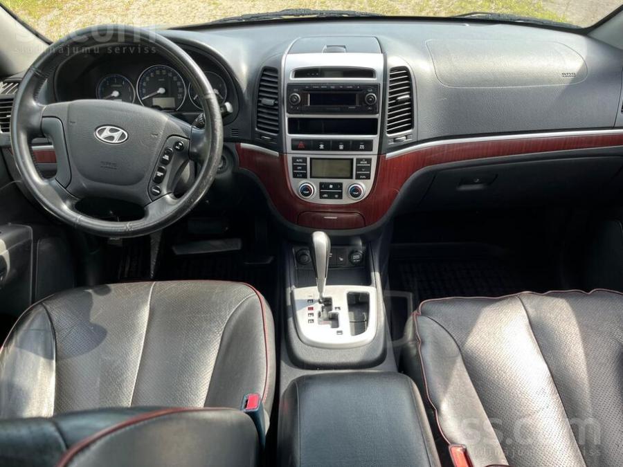 Pelēks Hyundai Santa Fe 2007 Tukums, ar dzinēja tilpumu 2.20 L un nobraukumu 292 tūkst. km par 3400 €, foto 17 vietnē AUTOMOTO.COM.LV