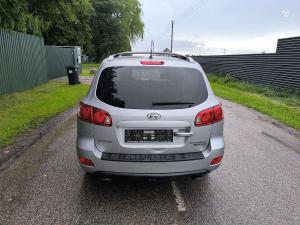 Pelēks Hyundai Santa Fe 2007 Marijampole, ar dzinēja tilpumu 2.19 L un nobraukumu 203 tūkst. km par 3800 €, foto 5 vietnē AUTOMOTO.COM.LV