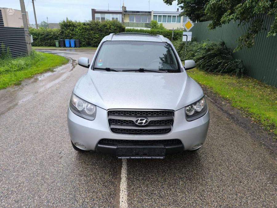 Pelēks Hyundai Santa Fe 2007 Marijampole, ar dzinēja tilpumu 2.19 L un nobraukumu 203 tūkst. km par 3800 €, foto 9 vietnē AUTOMOTO.COM.LV