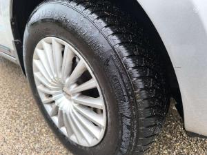 Pelēks Hyundai Santa Fe 2007 Marijampole, ar dzinēja tilpumu 2.19 L un nobraukumu 203 tūkst. km par 3800 €, foto 22 vietnē AUTOMOTO.COM.LV