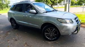 Grey Hyundai Santa Fe 2007 in Taurage, with an engine capacity of 2.20 L and mileage of 355 thousand km for 3600 €, photo  on AUTOMOTO.COM.LV