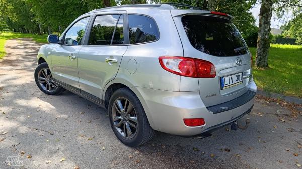 Pelēks Hyundai Santa Fe 2007 Tauragė, ar dzinēja tilpumu 2.20 L un nobraukumu 355 tūkst. km par 3600 €, foto 5 vietnē AUTOMOTO.COM.LV