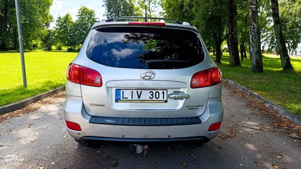 Pelēks Hyundai Santa Fe 2007 Tauragė, ar dzinēja tilpumu 2.20 L un nobraukumu 355 tūkst. km par 3600 €, foto 6 vietnē AUTOMOTO.COM.LV