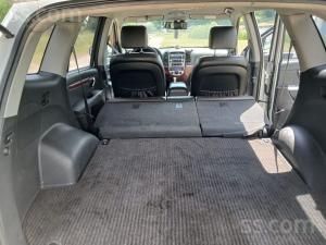 Grey Hyundai Santa Fe 2007 in Riga, with an engine capacity of 2.20 L and mileage of 252 thousand km for 2800 €, photo 4 on AUTOMOTO.COM.LV