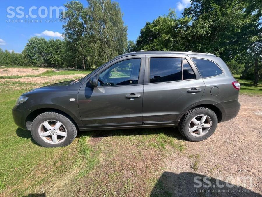 Pelēks Hyundai Santa Fe 2007 Rīga, ar dzinēja tilpumu 2.20 L un nobraukumu 321 tūkst. km par 3100 €, foto 3 vietnē AUTOMOTO.COM.LV