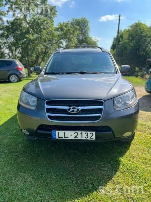 Pelēks Hyundai Santa Fe 2007 Rīga, ar dzinēja tilpumu 2.20 L un nobraukumu 321 tūkst. km par 3100 €, foto 6 vietnē AUTOMOTO.COM.LV