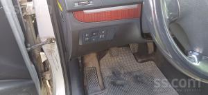Grey Hyundai Santa Fe 2007 in Jekabpils, with an engine capacity of 2.20 L and mileage of 352 thousand km for 2000 €, photo 7 on AUTOMOTO.COM.LV