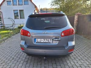 Pelēks Hyundai Santa Fe 2007 Rīga, ar dzinēja tilpumu 2.20 L un nobraukumu 198 tūkst. km par 3400 €, foto 6 vietnē AUTOMOTO.COM.LV